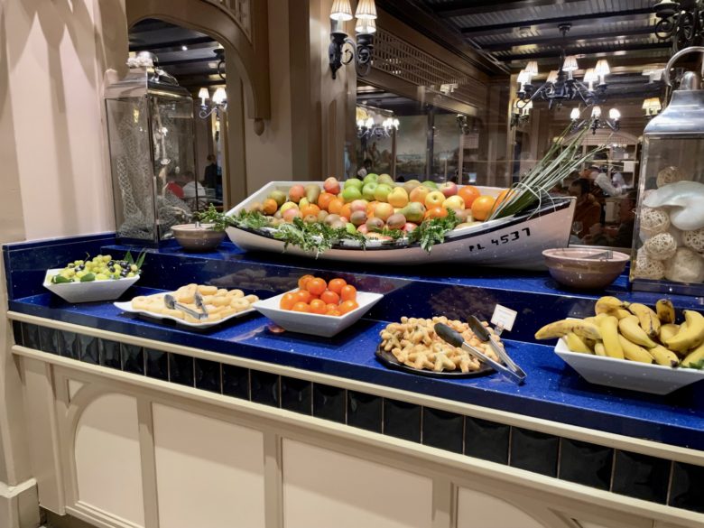 ED92 | : Disney Cape Cod : le buffet des marins