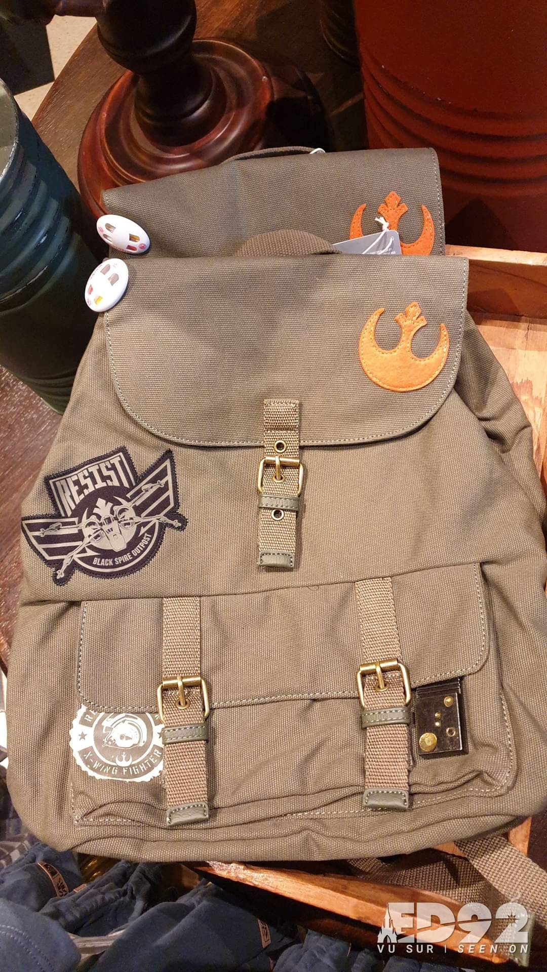 ED92 | : The Dlp Bugle #36