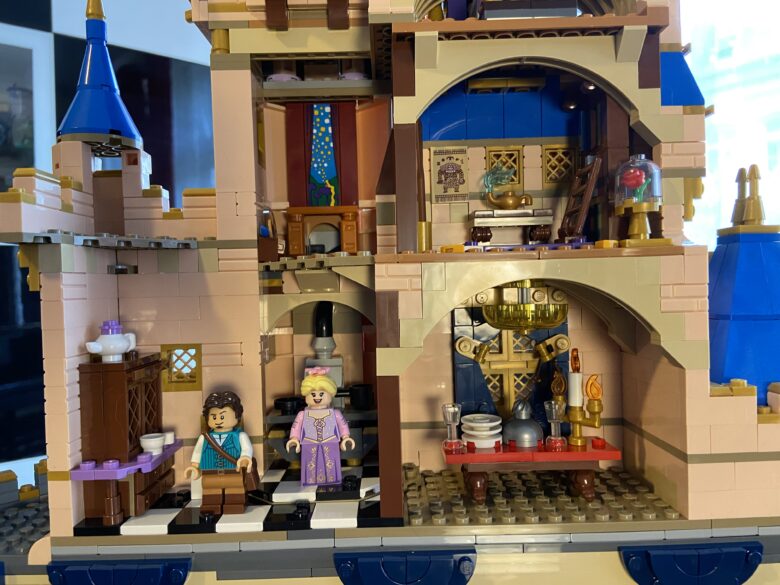 ED92 | 📄 Blog : The new Disney Lego castle: a Fantas-brick experience